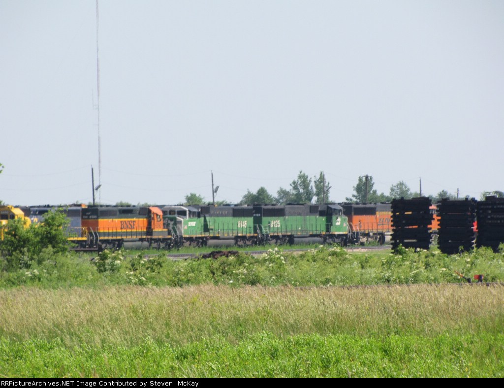 BNSF 8106